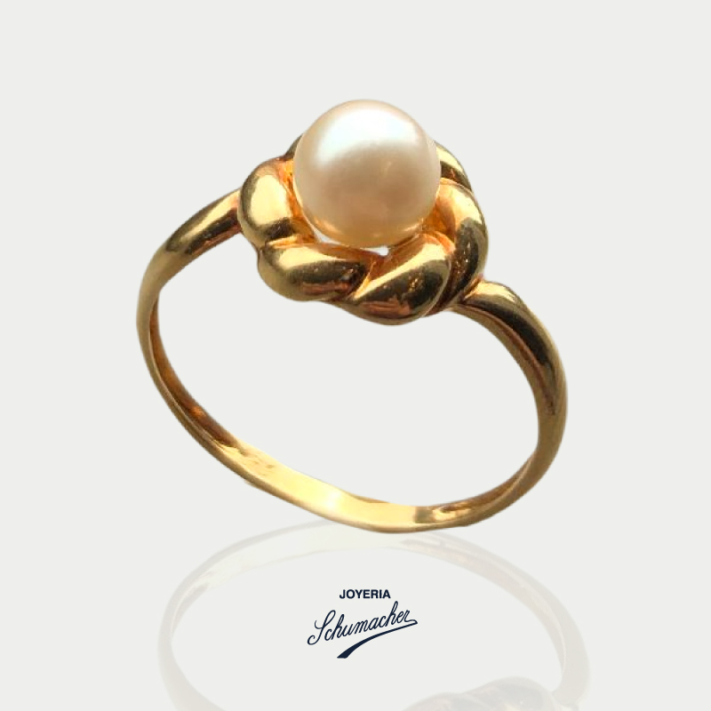 Anillo en oro amarillo con perla, diseño flor | Joyería Schumacher